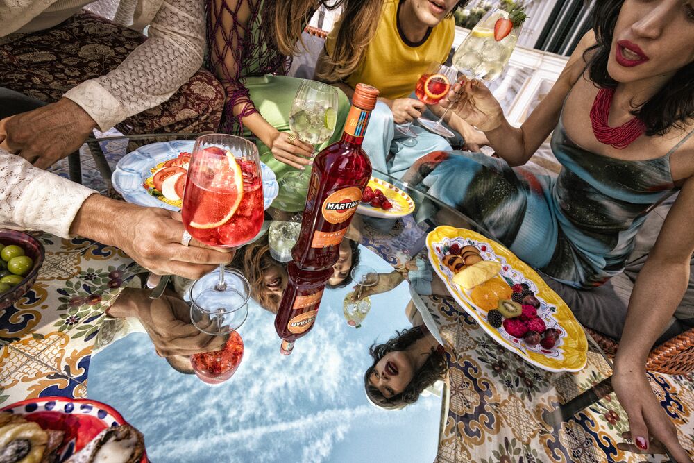 A guide to aperitivo and aperitif | Martini